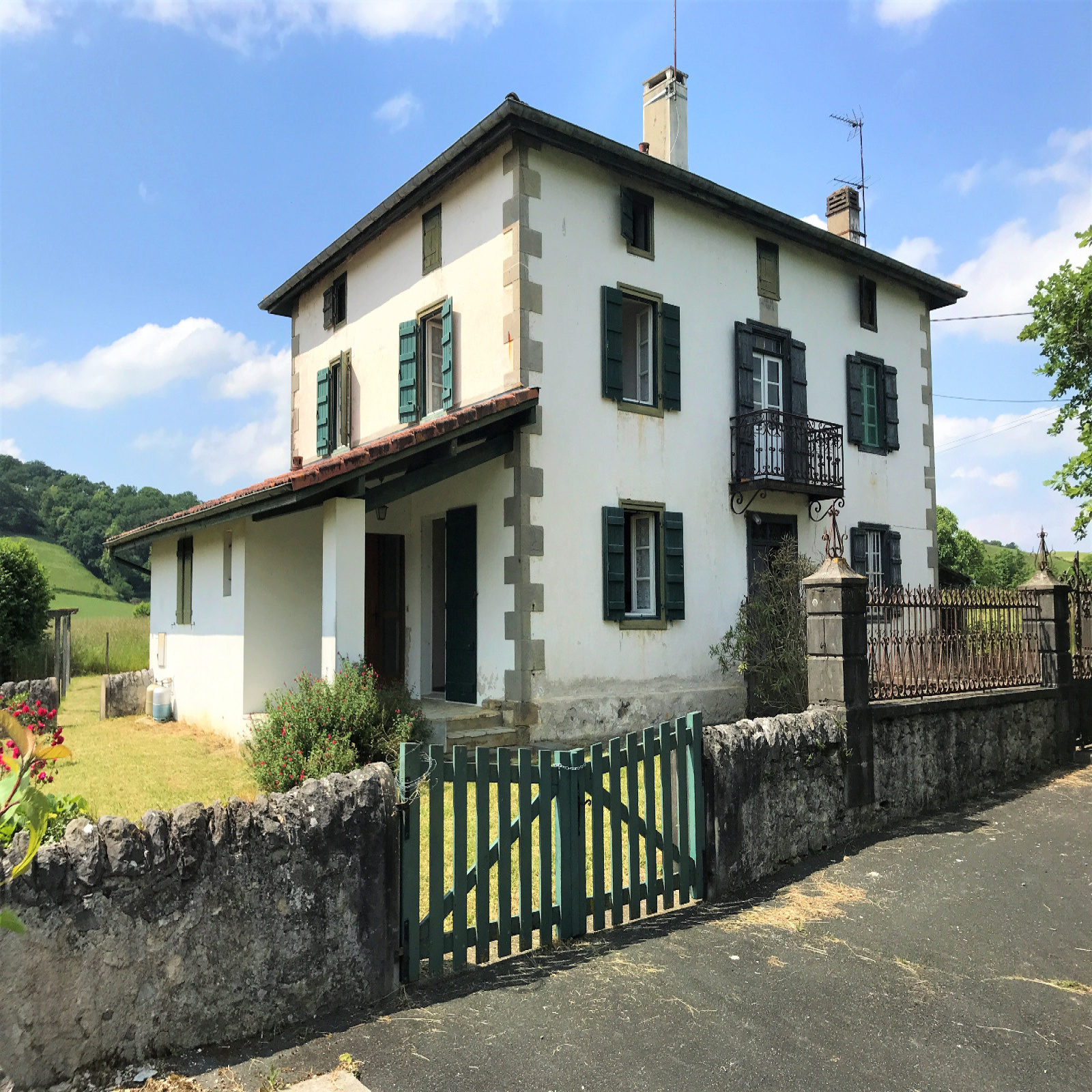 Maison A Renover Au Pays Basque | Ventana Blog